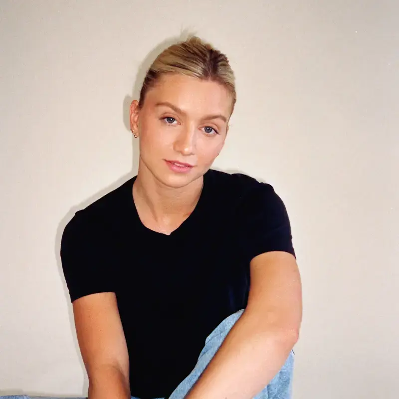 anna x sitar's Camera Setup (2025) - What.Equipment