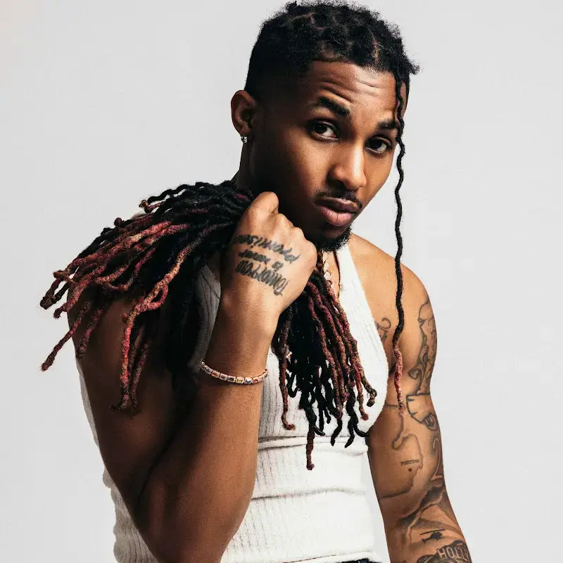 DDG's Streaming & Studio Setup (2025) - What.Equipment