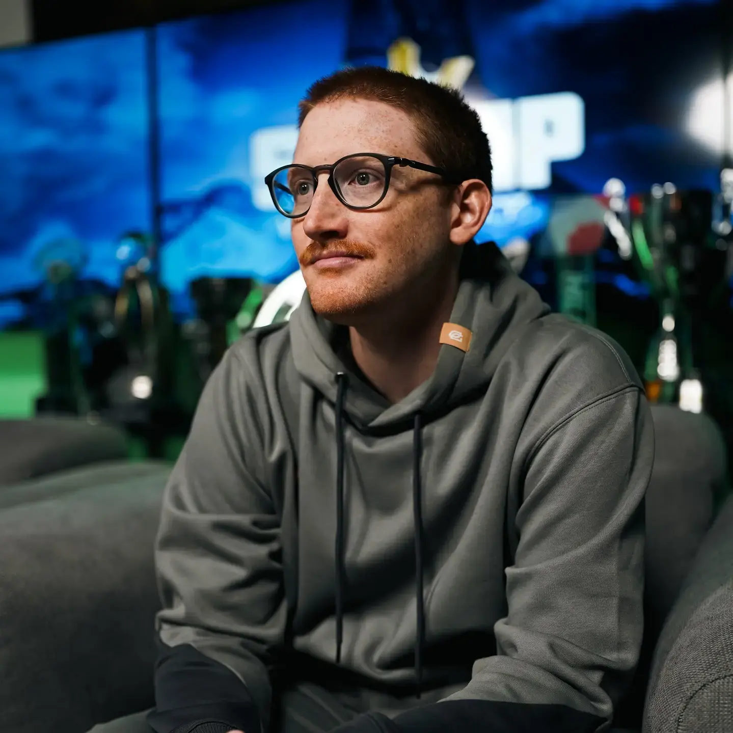 Scump's Call of Duty Streaming Setup (2025) - What.Equipment