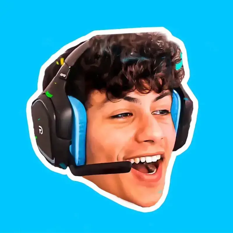 Stable Ronaldo's Streaming Setup & Gaming Gear (2025) - What.Equipment