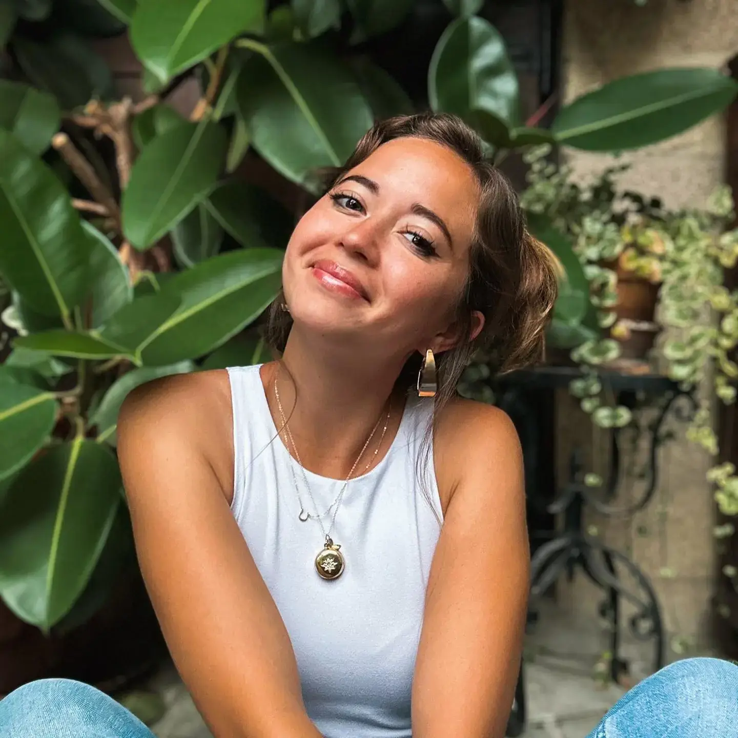 Maya's Streaming Setup & Gear (2025) - What.Equipment