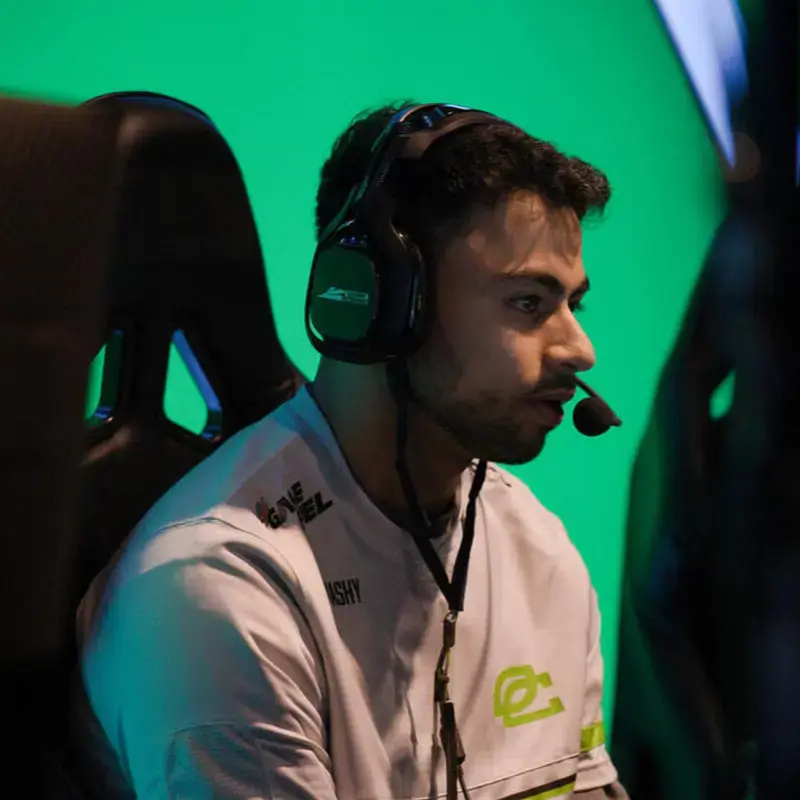 Dashy's Dashy's Streaming and Gaming Setup (2025) - What.Equipment